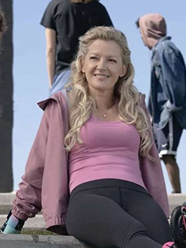 Michelle Stratton American Gigolo Season 01 Pink Jacket